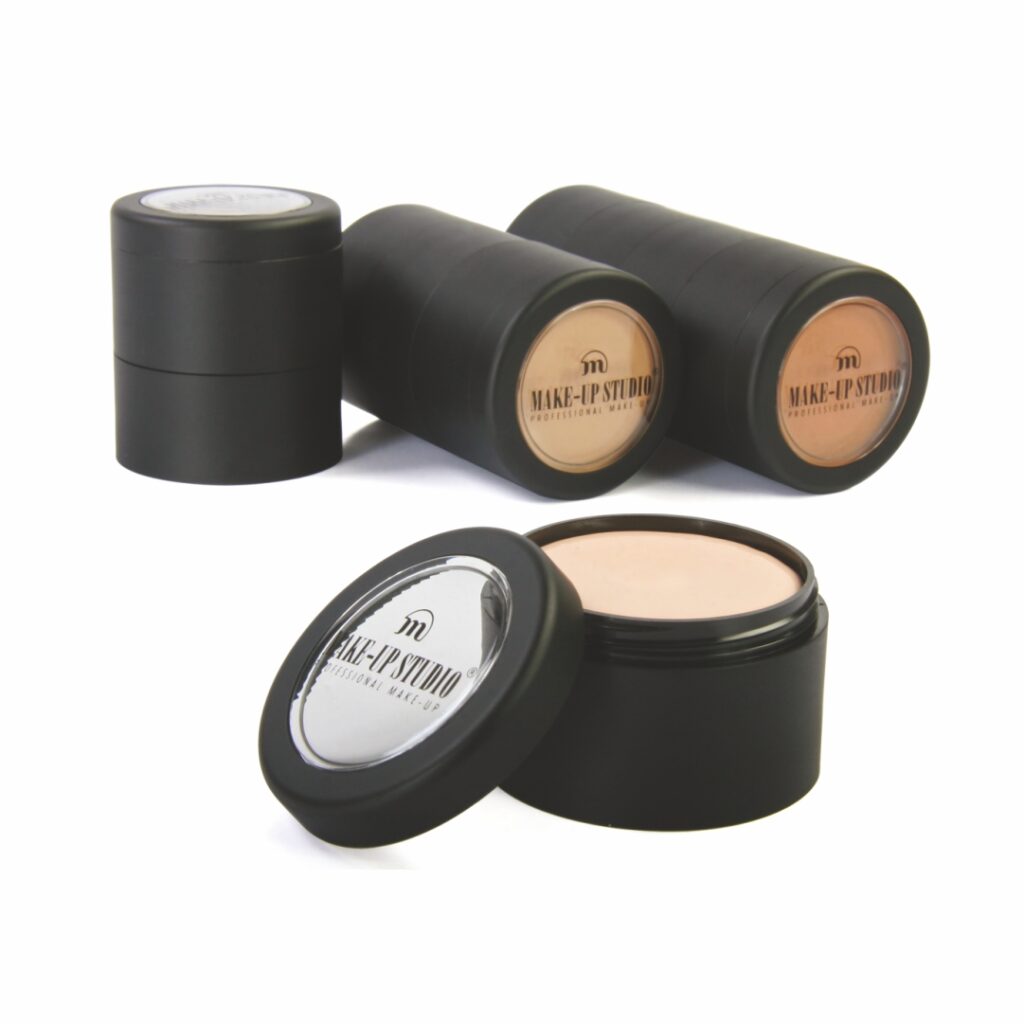 Explore Top Face Foundations Online in India | Make-Up Studio Professional
